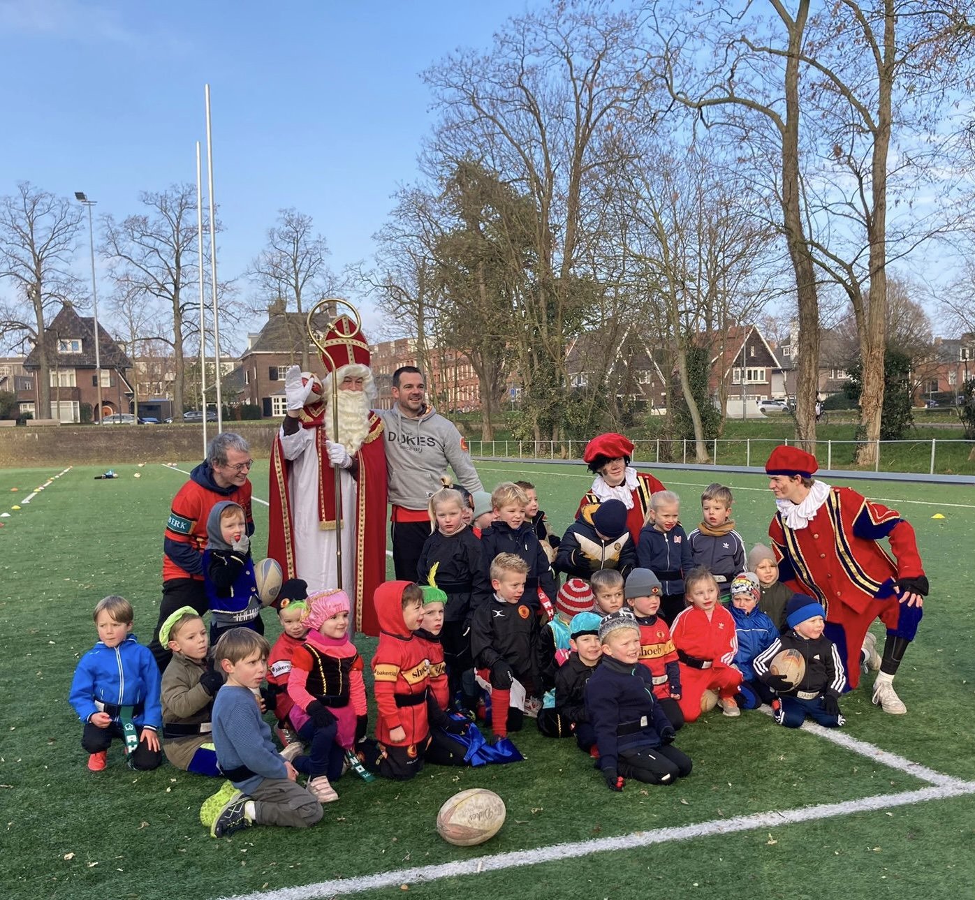 Sint en Pieten op bezoek - The Dukes Rugby