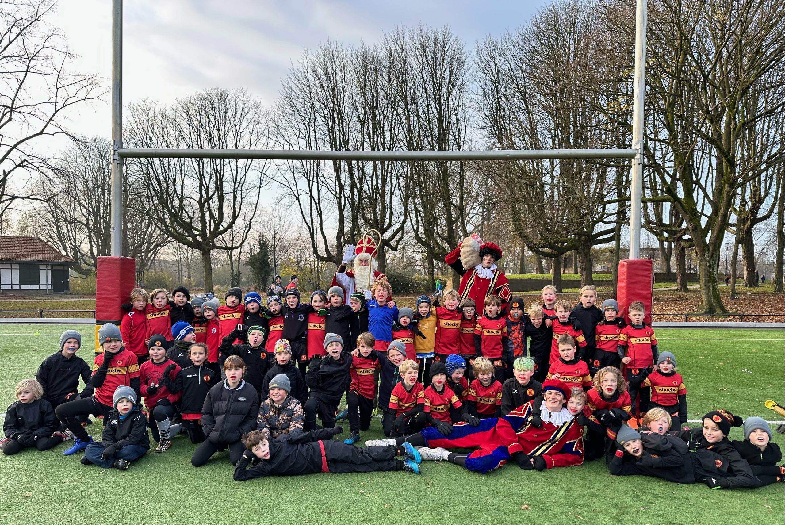 Sint en Pieten op bezoek - The Dukes Rugby